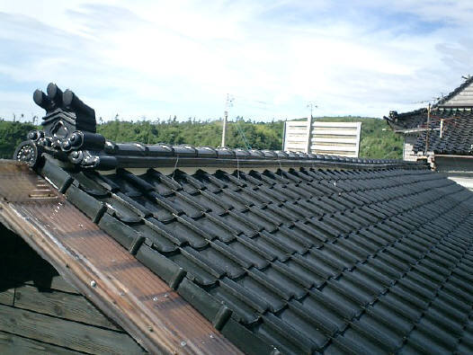 知恵の輪-能登瓦（石川県）